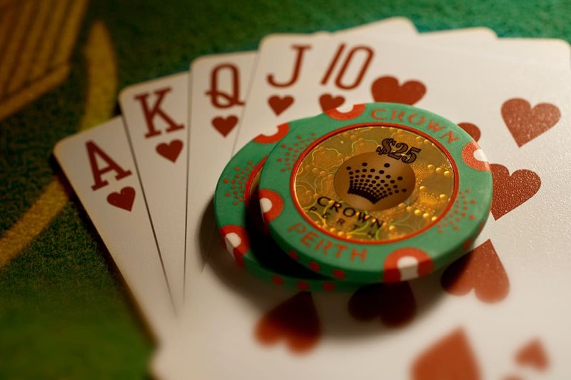 Ultimate Texas Hold'em Poker at Crown Casino - Crown Perth