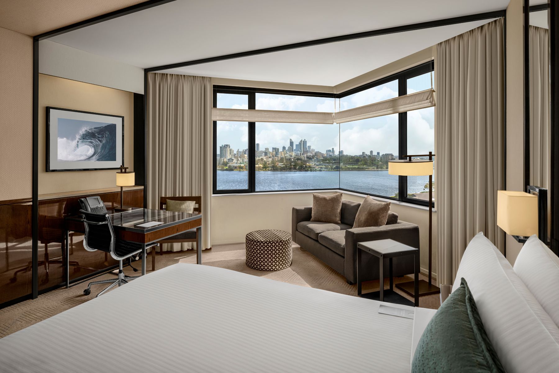 Luxe River View King Room at Crown Metropol - Crown Perth